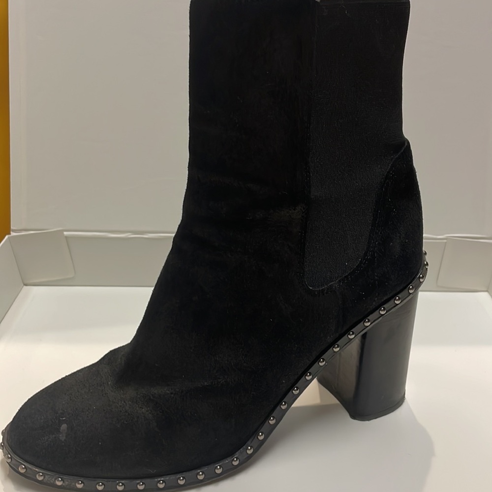 Updated Studded Chelsea Boot From Rag And Bone - Gem